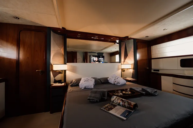 BEYOND yacht for charter (Versilcraft, 25m, 1998)